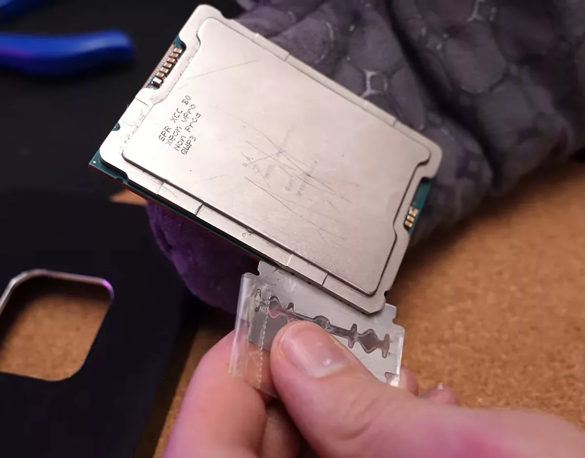 Intel Xeon Sapphire Rapids Delid Par Der8auer • Pause Hardware